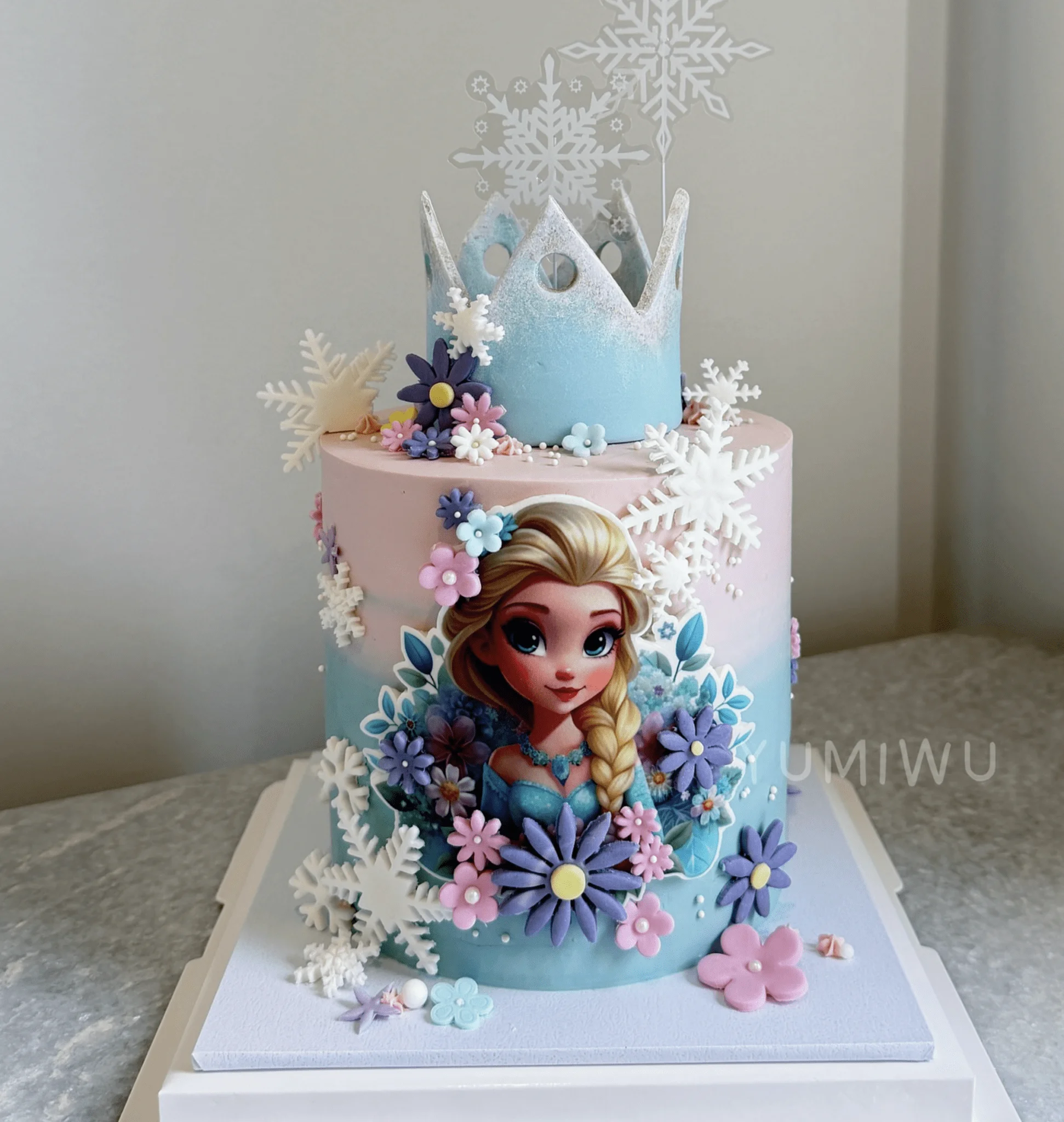 Custom Precut Icing Sheet | Medium – Edible Cake Toppers